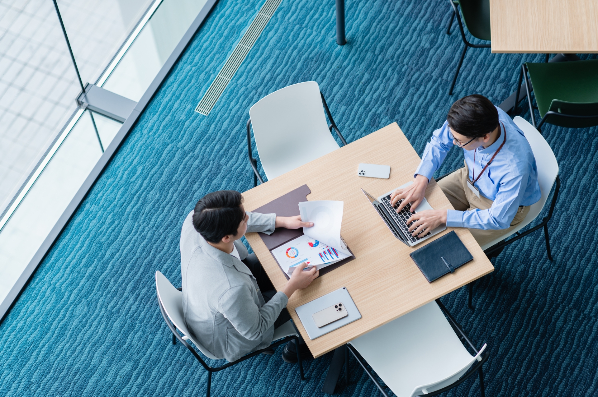 50代から新NISAを始めて老後資金を増やそう！毎月の積立額とおすすめ投資先 - NISAナビ